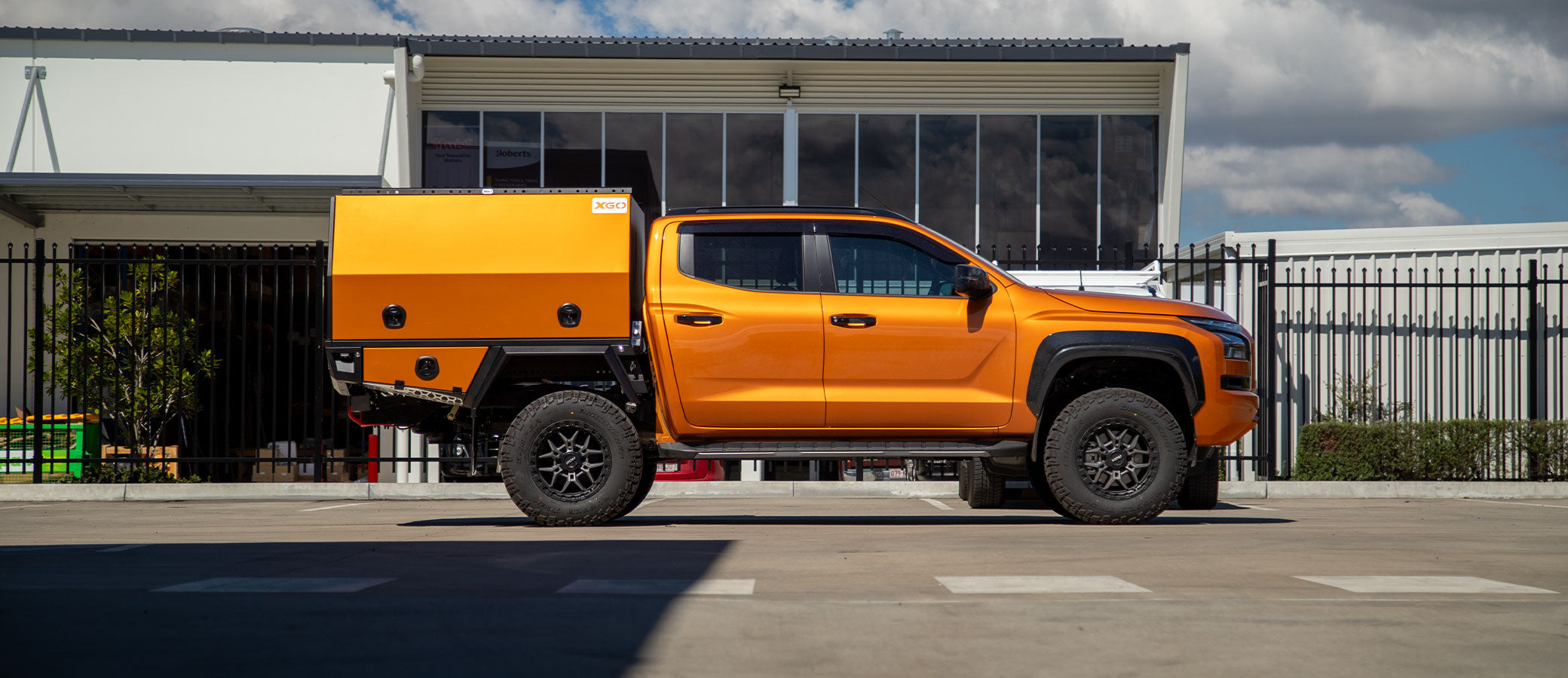 XGO™ Mitsubishi Triton MV Trays & Canopies & Chassis-Mount Bodies | Te ...